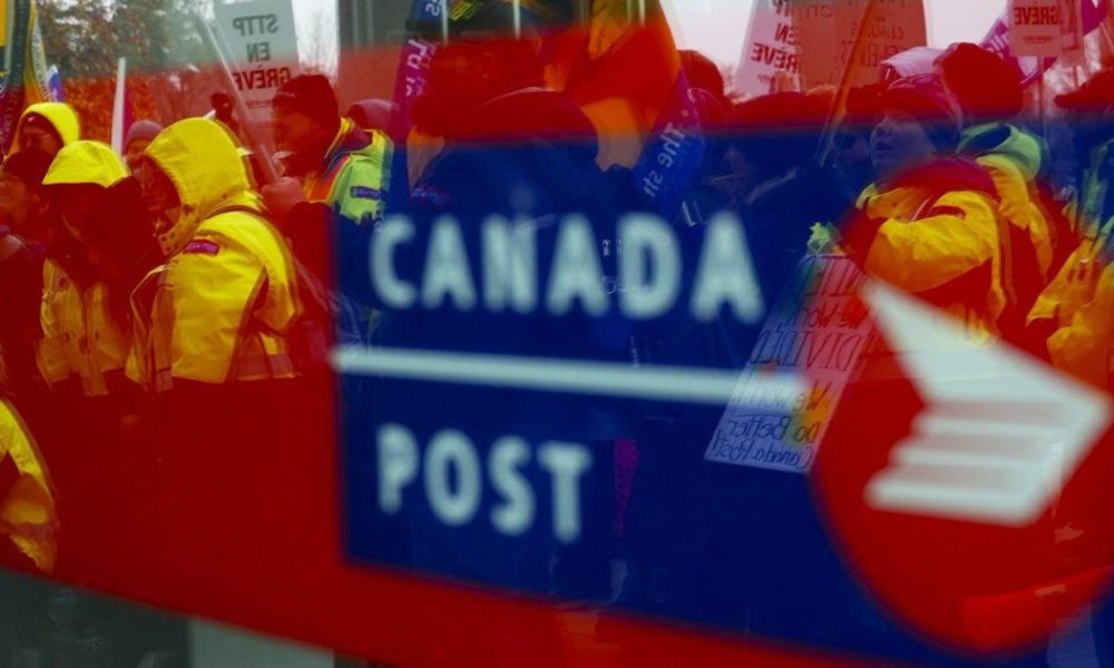 Canada Post strike nears three-week mark amid pressure for government ...
